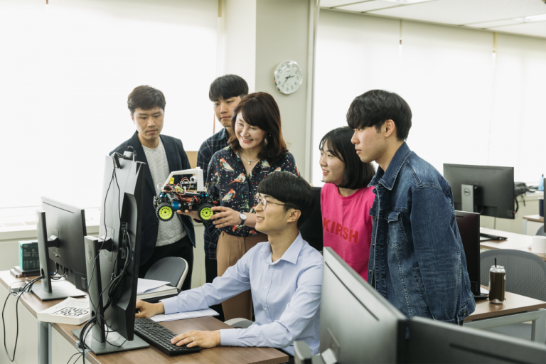 POSCO Spearheads Youth Employment Support through ‘AI-Big Data Academy’ – Official POSCO Newsroom